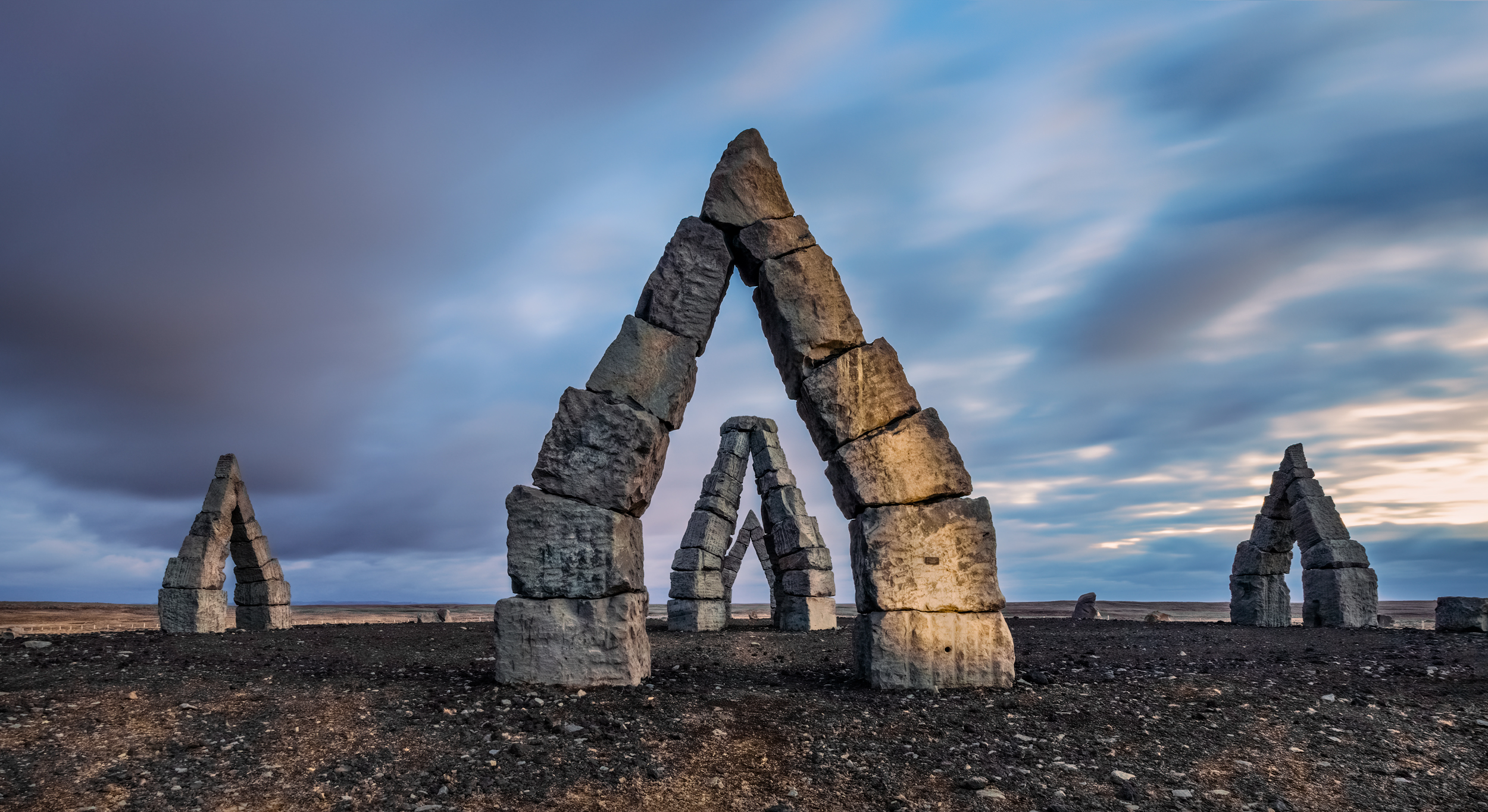 April 2023 – Minimalism – Cobb Photographic Society